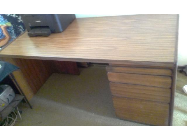 Office desk for sale | Office Equipment & Furniture