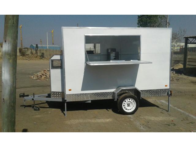 Mobile Kitchens 4×1.9m double axle | Store and Catering Equipment