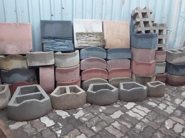 Retaining wall Blocks | Building and Trades